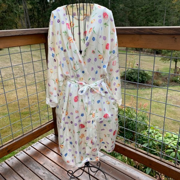 Erika Taylor | Intimates & Sleepwear | Erika Taylor Intimates Cream ...